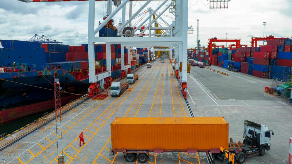 Container Unloading at My Car Import